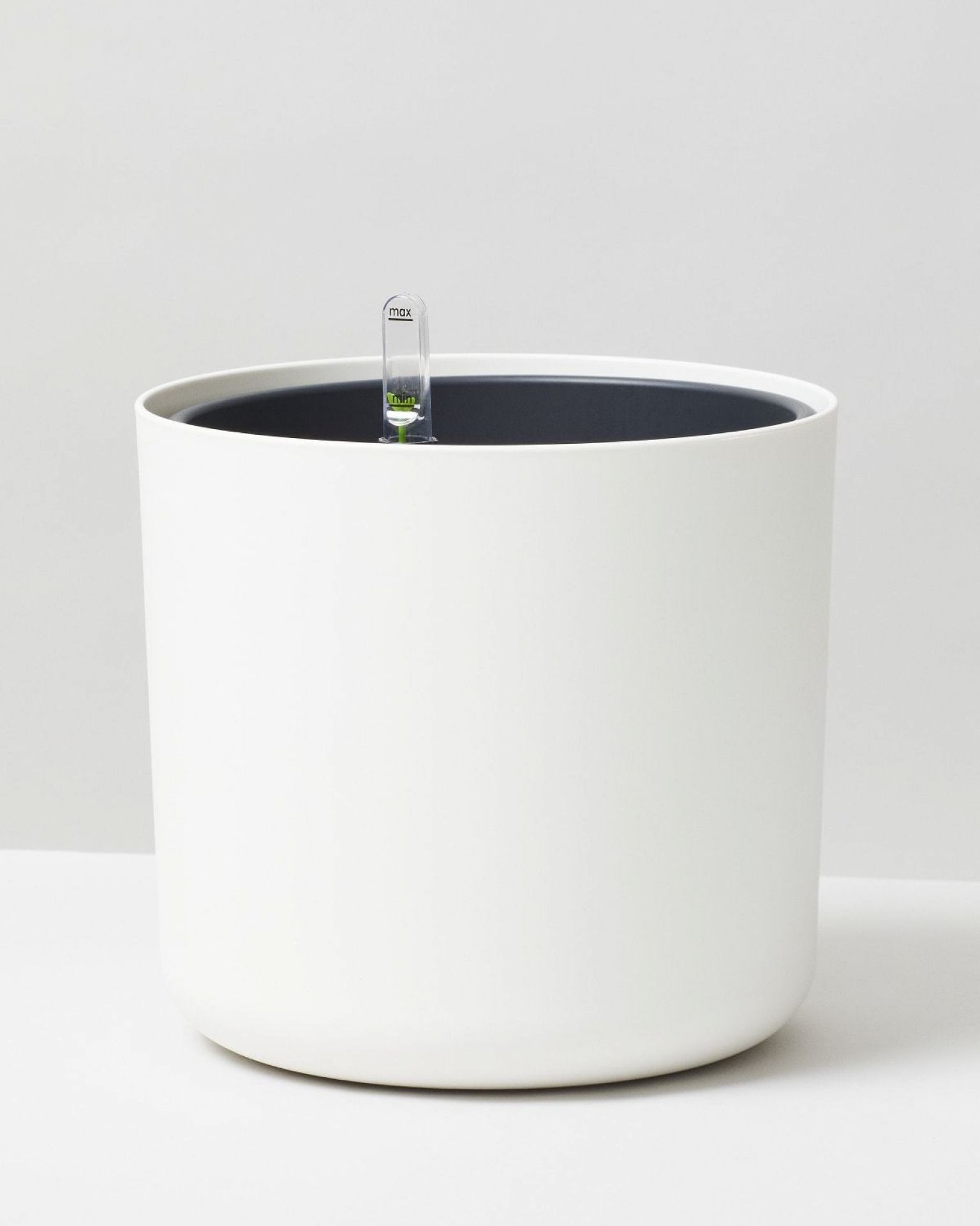 Elho Self Watering Inserts | Plant Accessories | The Stem